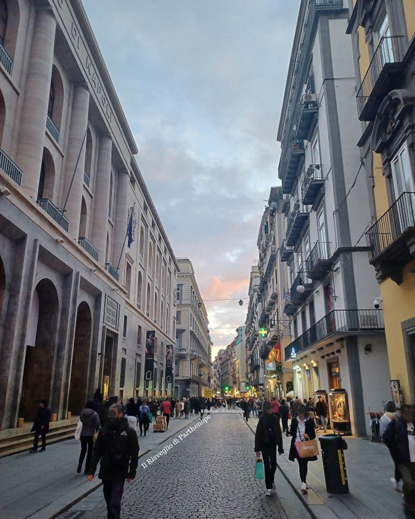 Via Toldeo - Itinerari Turistici Napoli